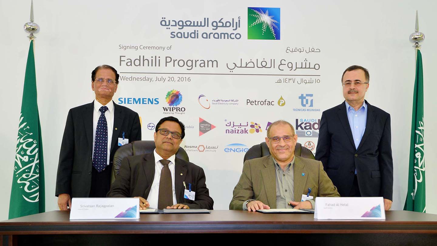 CEO leads signing ceremony of mega gas project at Fadhili | Aramco