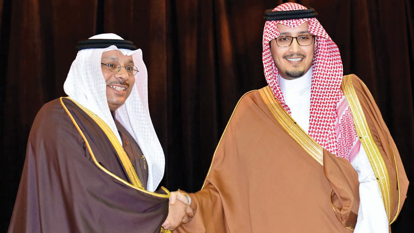 نائب أمير المنطقة الشرقية يُكرِّم الشركة خلال مهرجان سفراء التفوق