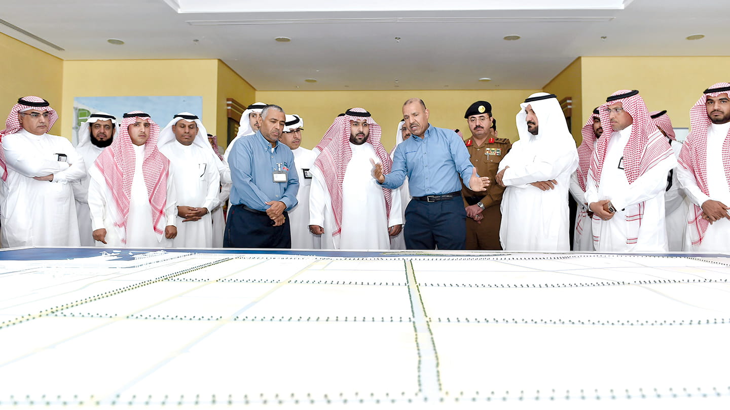 الأمير محمد بن عبدالعزيز يطَّلع على تطورات مدينة جازان الاقتصادية ...